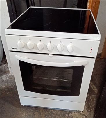 Sporet Zanussi 60cm uvoz garancija 12 meseci