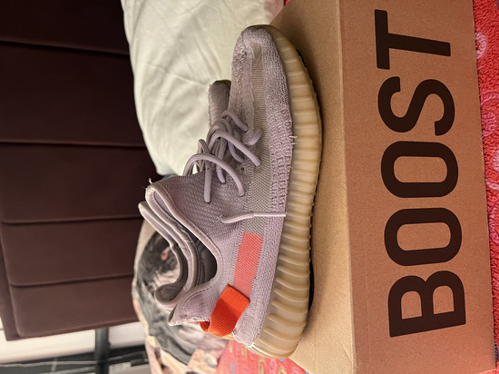 yeezy 350 v2 boost light tail