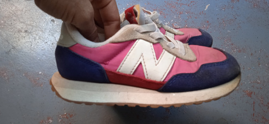 New balance decje patike br 28