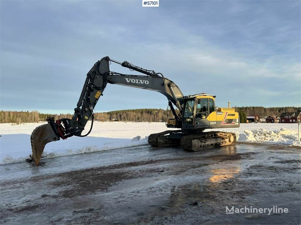 Volvo EC250DL bager guseničar