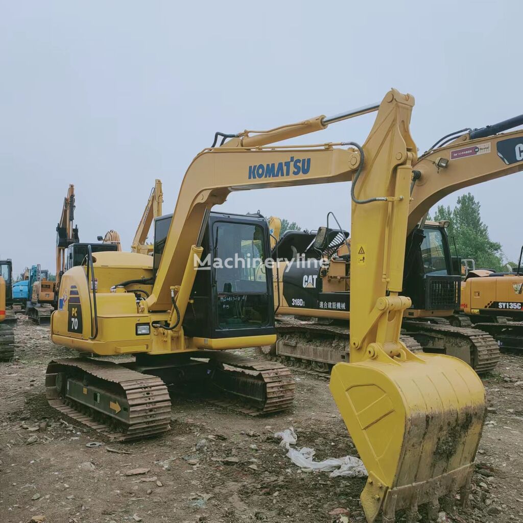 Komatsu PC70 bager guseničar