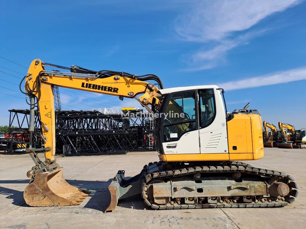 Liebherr R914 Compact STD (Rubber Tracks + 3 Buckets) bager guseničar