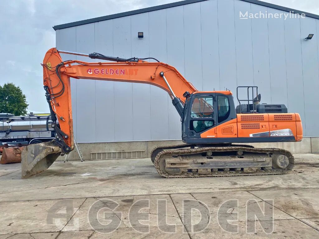 Doosan DX300 LC-5 bager guseničar