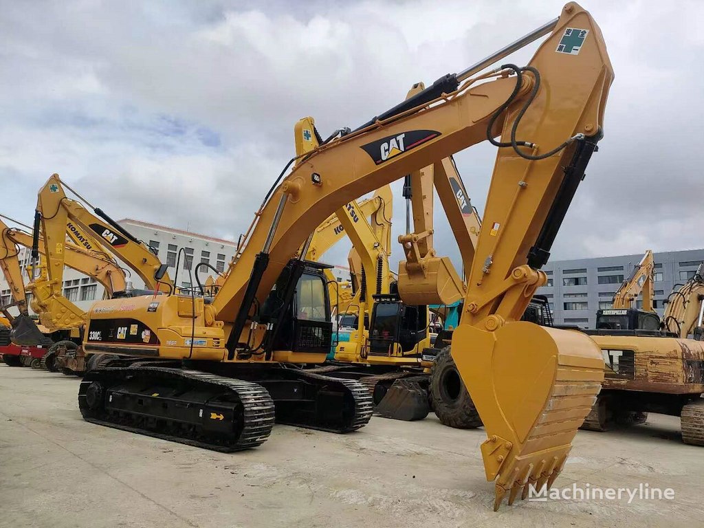 Caterpillar 330CL bager guseničar