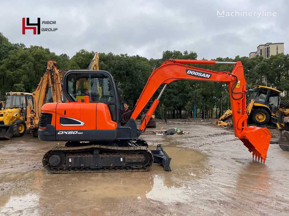 Doosan DX60 DH60 60 bager guseničar