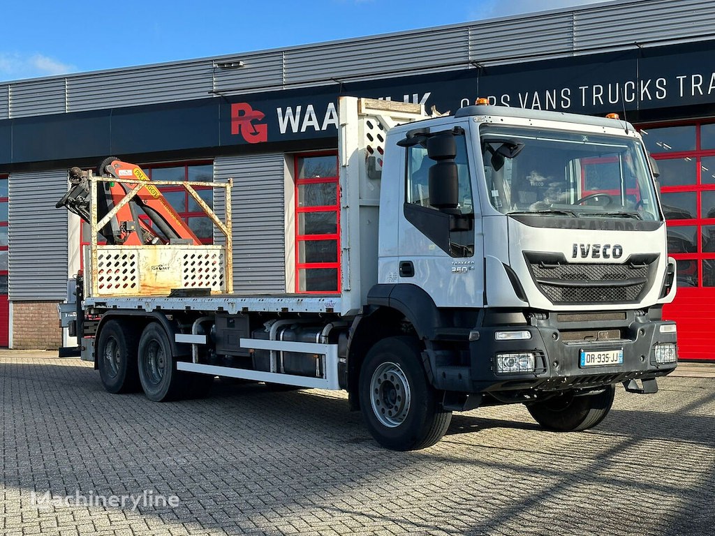 IVECO Trakker 6x4, retarder 18 T pokretna dizalica