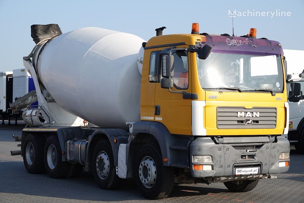 Liebherr na šasiji MAN TGA 35. 360 / 8x4 / LIEBHERR 9m3 / BETONOMIESZARKA / GRUSZKA / M kamion s mešalicom za beton