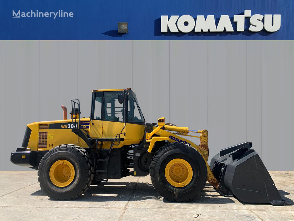 Komatsu WA380-6 prednji utovarivač