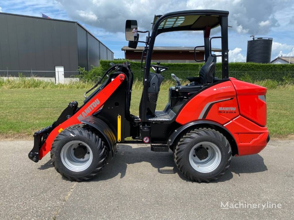 Novi Manitou MLA 3-25H multifunkcionalni utovarivač