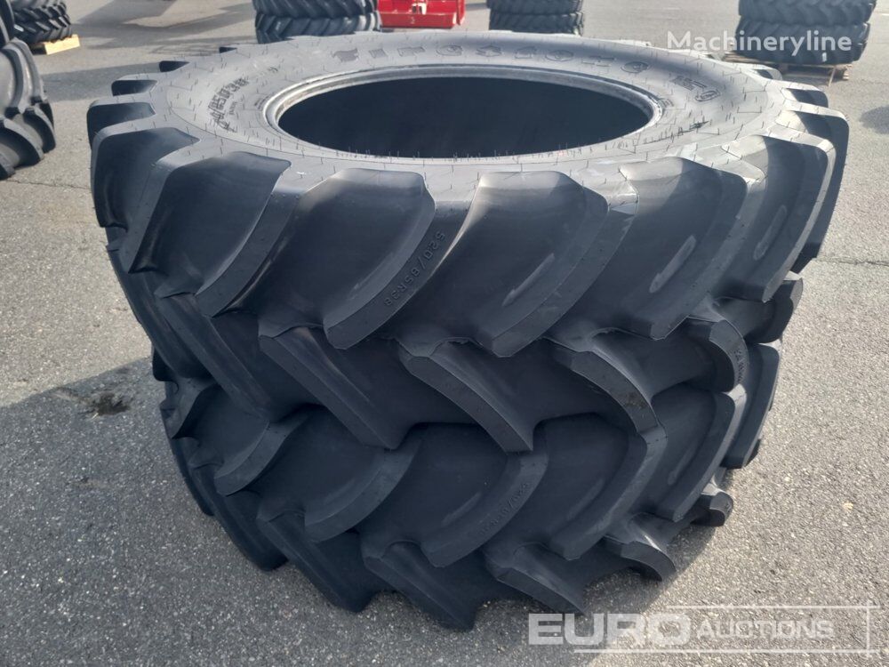 Prodaje se Firestone 520/85 R38 PERF85 TL 155D152E Tyres (2 of) gumi za prednje utovarivače na aukciji