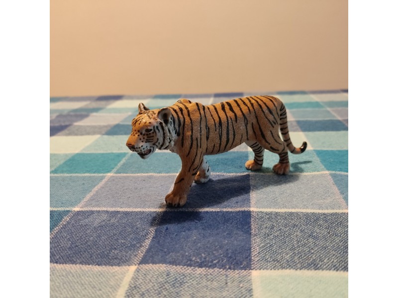 Schleich tigar