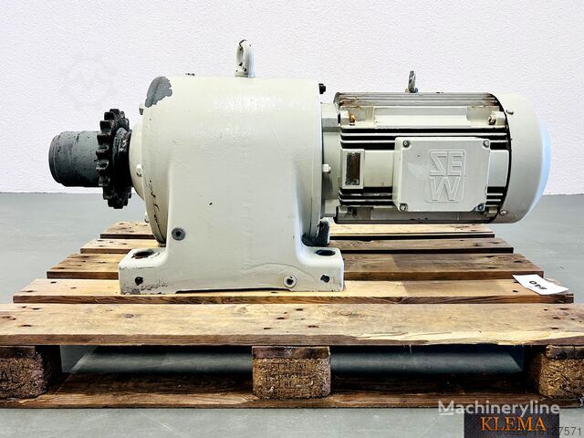 SEW-Eurodrive R130DT180M-1 (1) motor za industrijske opreme