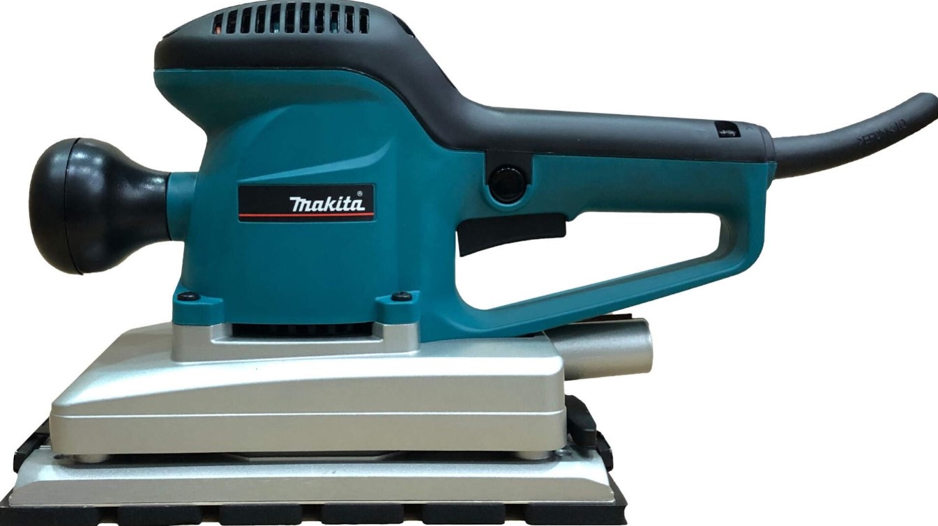 Makita Vibraciona brusilica /Šlajferica BO4900V