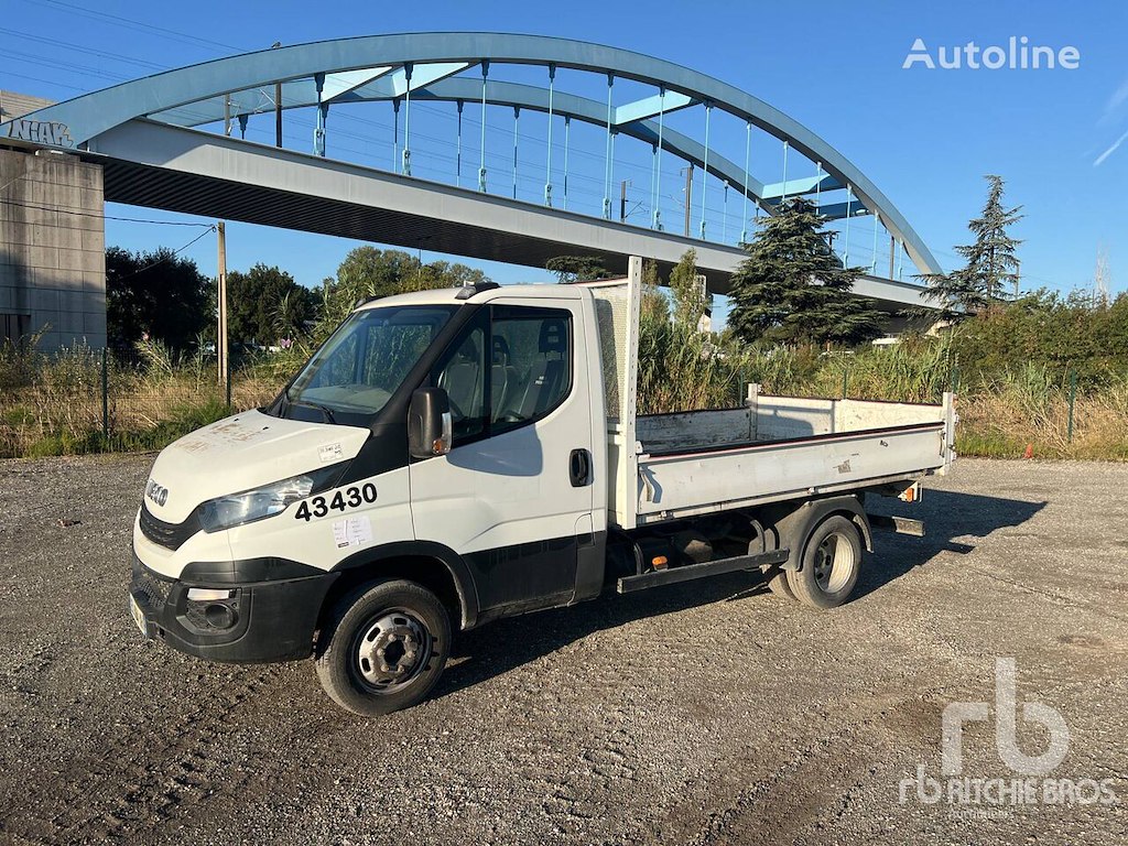 Prodaje se IVECO 35C12 Camion Benne kiper na aukciji