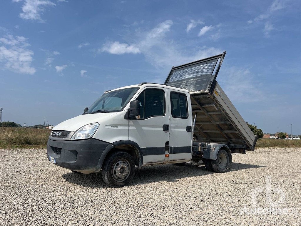 Prodaje se IVECO DAILY 35C15 Crew Cab kiper na aukciji