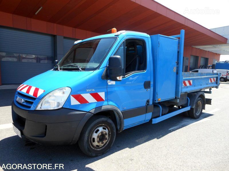 Prodaje se IVECO 35C15 kiper na aukciji