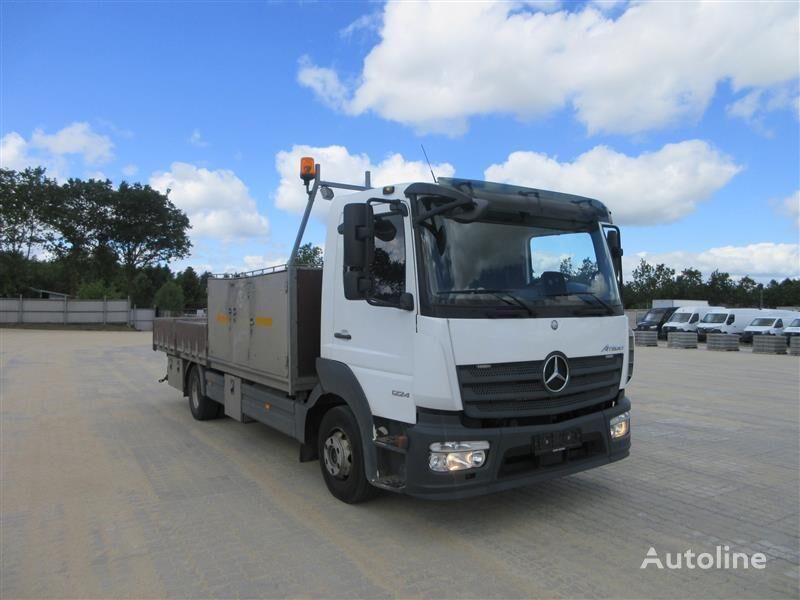 Mercedes-Benz Atego 1224 LNR kamion s ravnom platformom