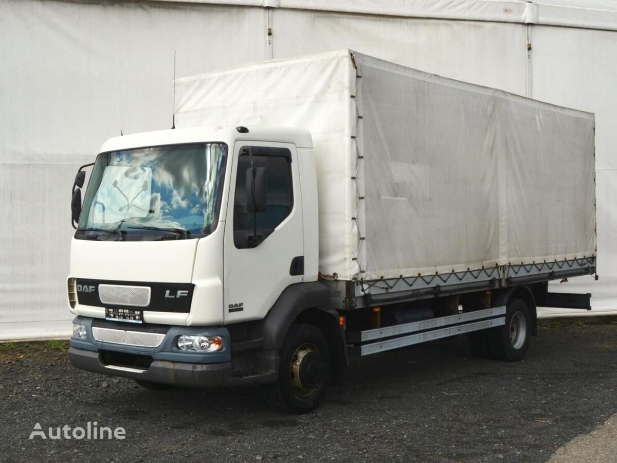 DAF LF55.180 E14 kamion s ravnom platformom