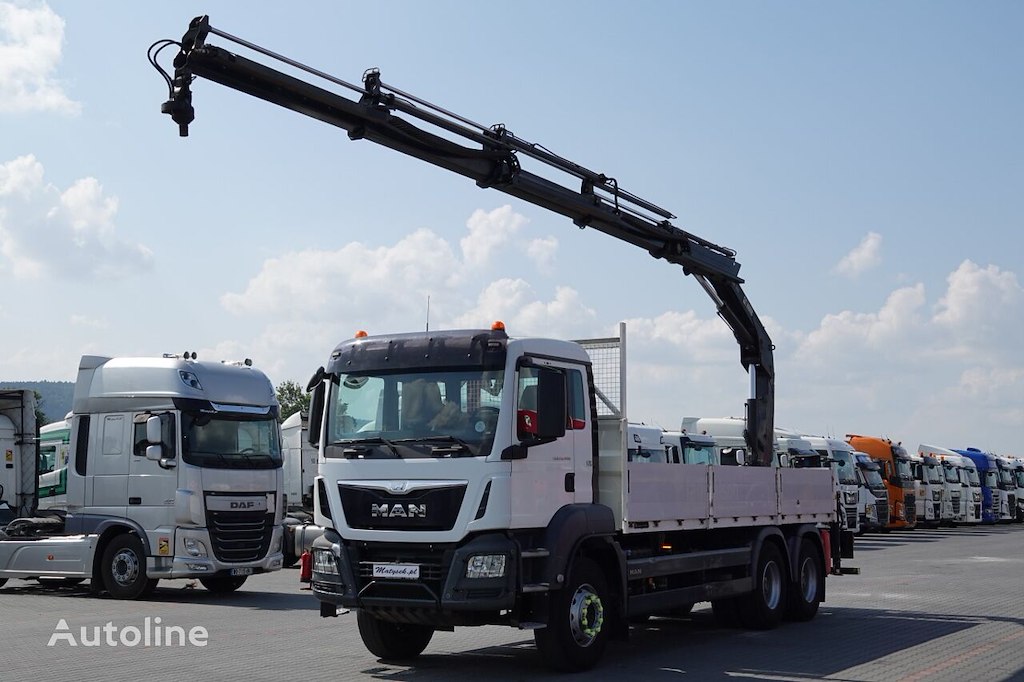 MAN TGS 26.400 / 6x4 / SKRZYNIOWY - 6,5M / HDS HIAB 188 4xwysów 13 M kamion s ravnom platformom