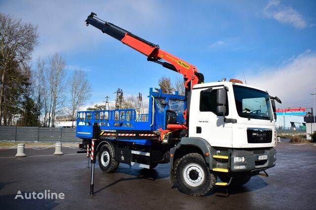 MAN 4x4 TGM 18.250 PALFINGER PK 27001 EURO 5 CRANE kamion s ravnom platformom