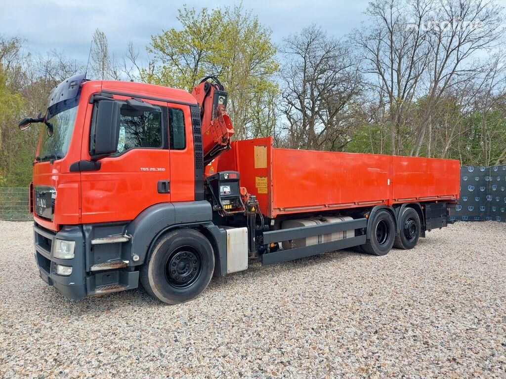 Mercedes-Benz TGS 26.360 FG 6x2, BL, daruval-HIAB 144, Euro5 kamion s ravnom platformom