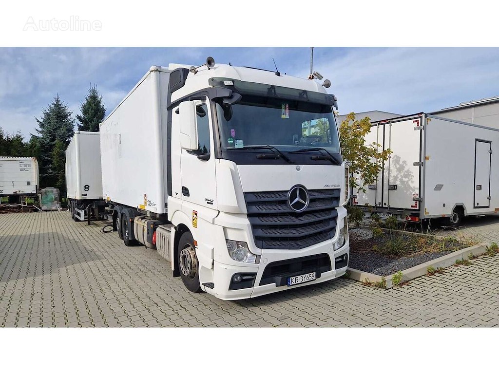 Prodaje se Mercedes-Benz Actros kamion furgon na aukciji