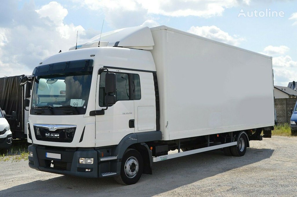 MAN TGL 12.250 XL kamion furgon