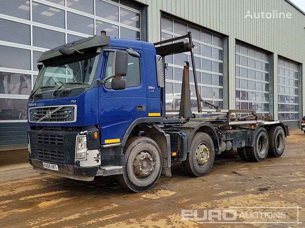 Prodaje se Volvo FM360 rol kiper sa kukom na aukciji