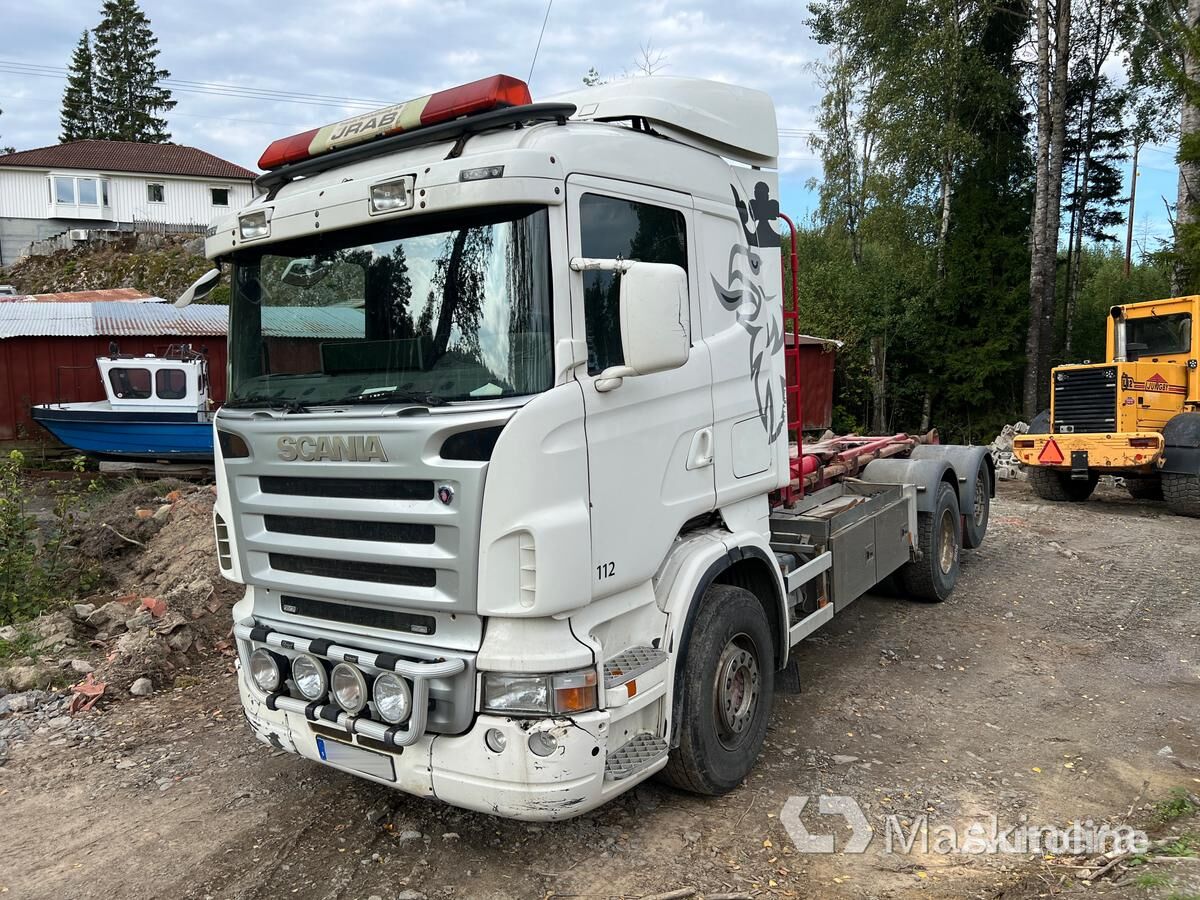 Prodaje se Scania R500LB HHA rol kiper sa kukom na aukciji