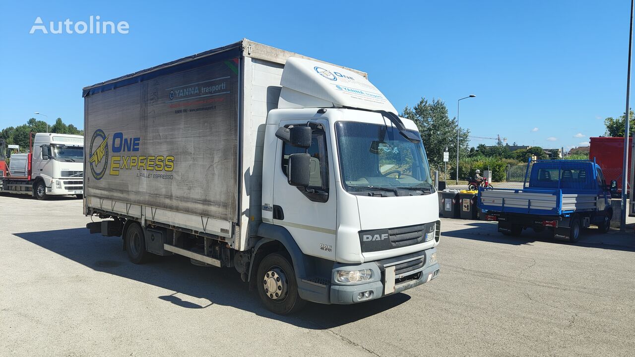 DAF LF 45.210 kamion sa klizna zavesa cerada