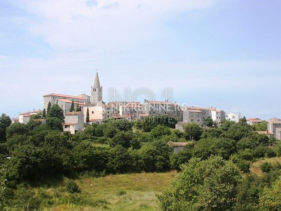 Bale - prodaja poljoprivrednog terena