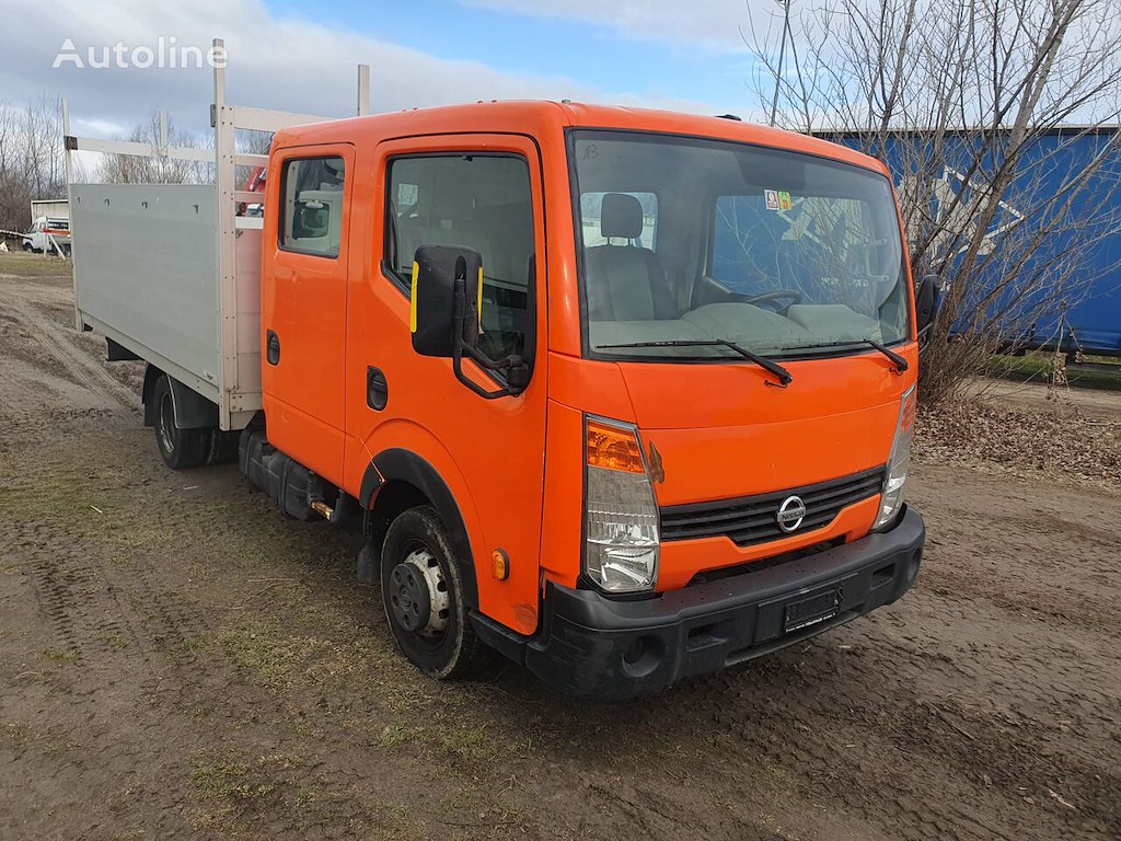 Nissan Cabstar 2,5 TDi Pritsche Doka seven seat- 3,5t kamion s ravnom platformom < 3.5t