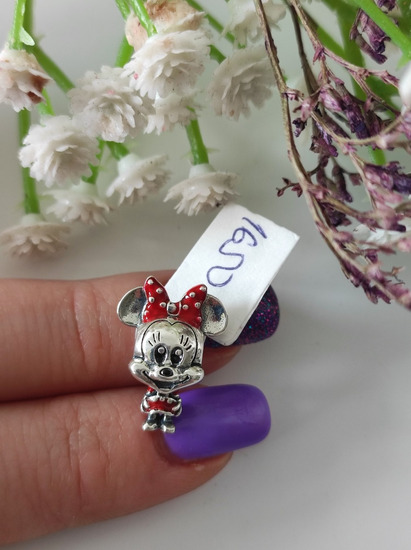 Nov Pandora privezak Minnie Mouse 925