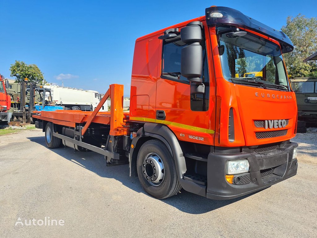 IVECO EUROCARGO 160E32 autotransporter