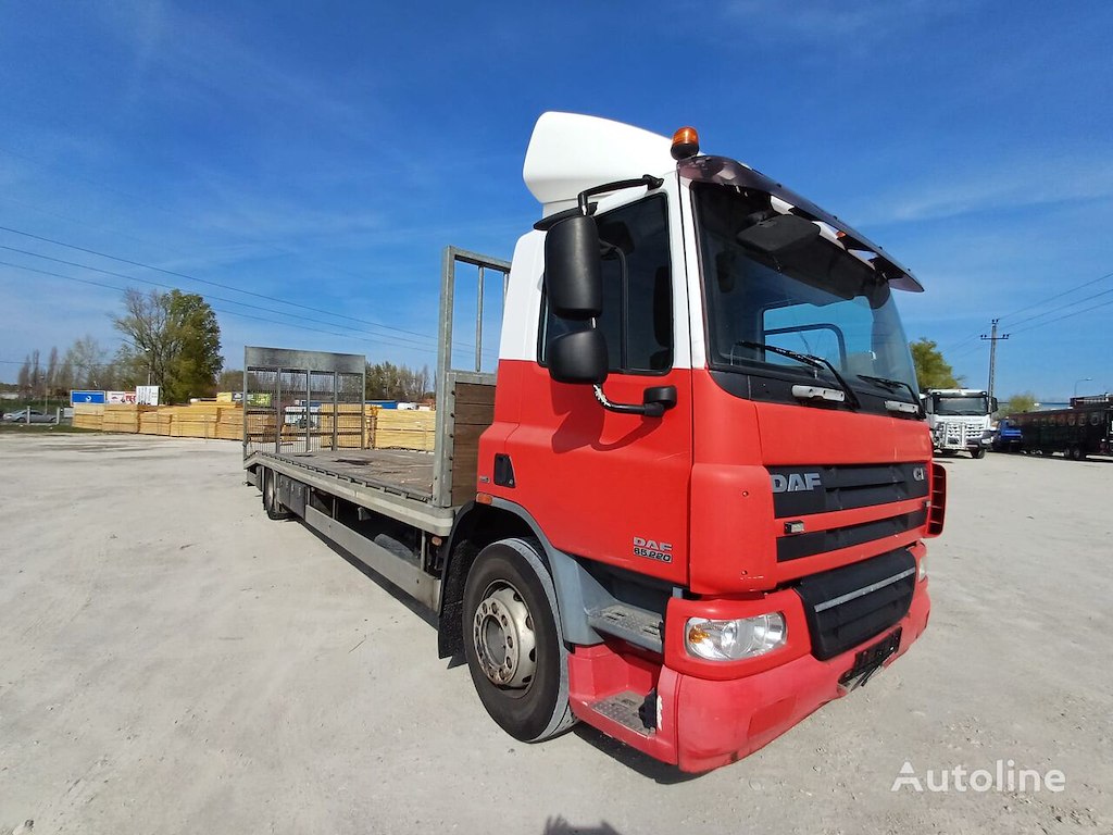 DAF CF 65.220 4x2 - heavy machinery transporter autotransporter