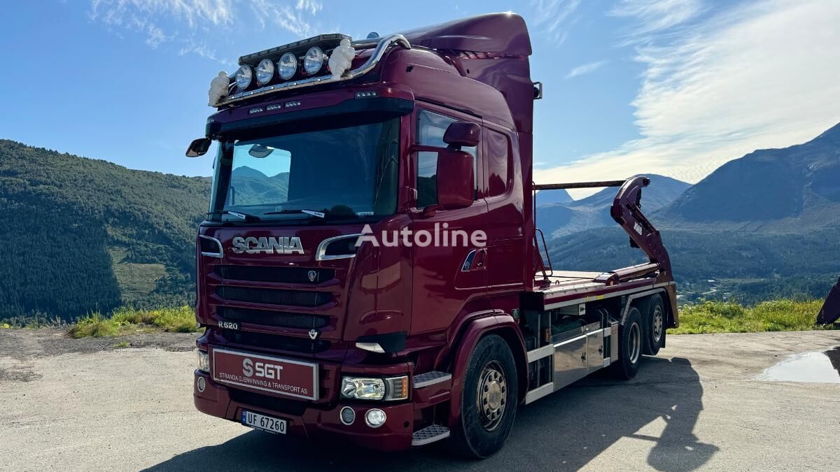 Prodaje se Scania R520 podizač kontejnera na aukciji