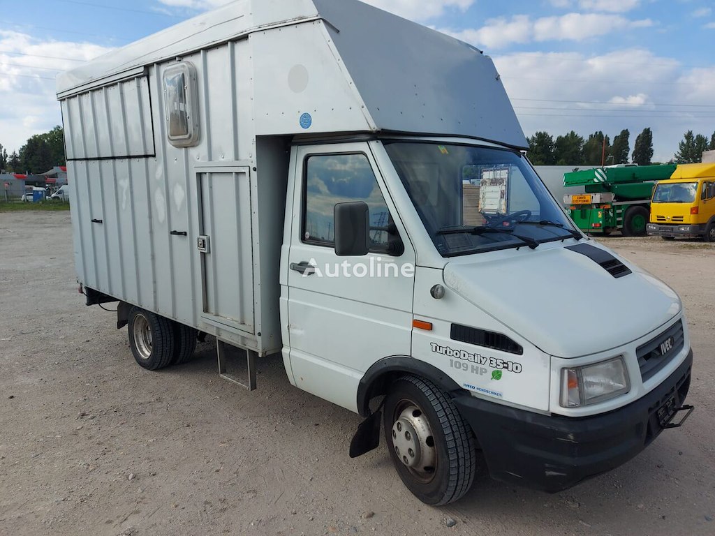 IVECO Daily 35-10 Horse transporter kamion za prevoz konja