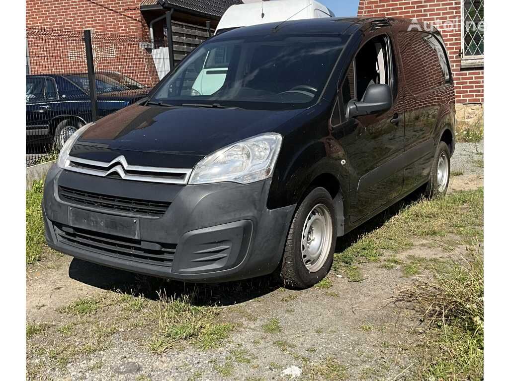 Prodaje se Citroen Berlingo laki furgon na aukciji