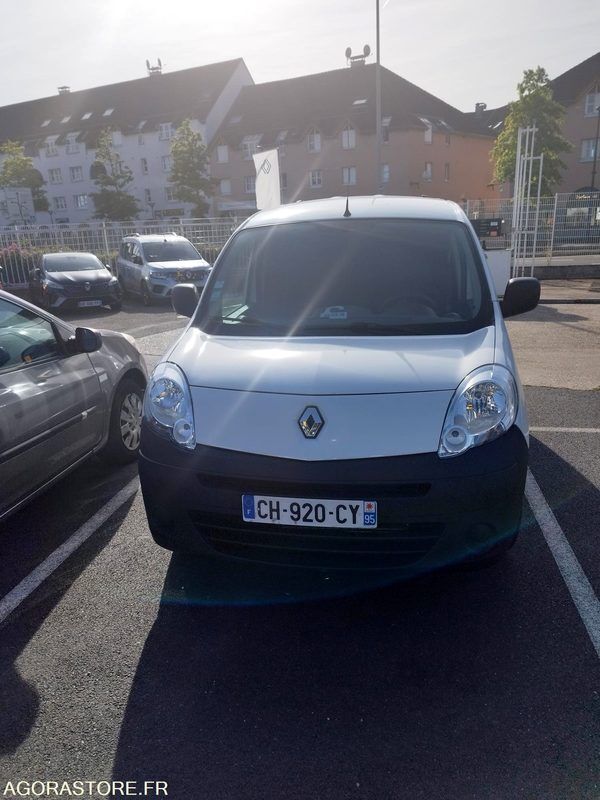 Prodaje se Renault KANGOO laki furgon na aukciji