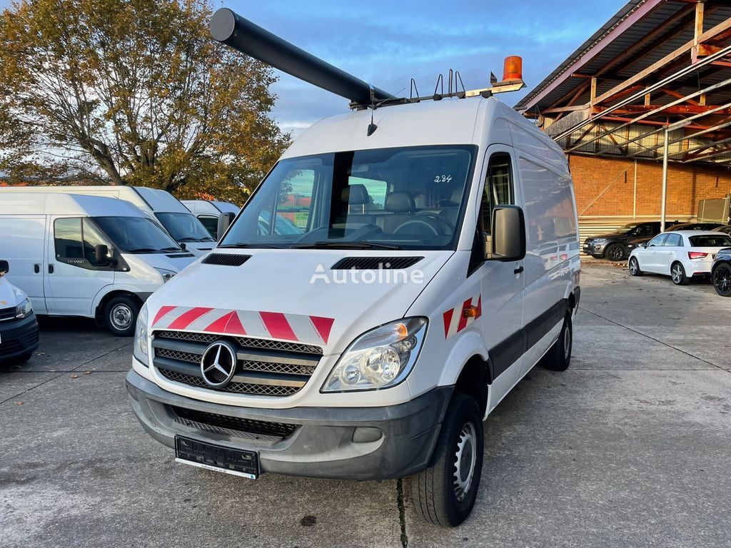 Mercedes-Benz Sprinter II 316 CDI 4X4 Szervizes furgon minibus furgon