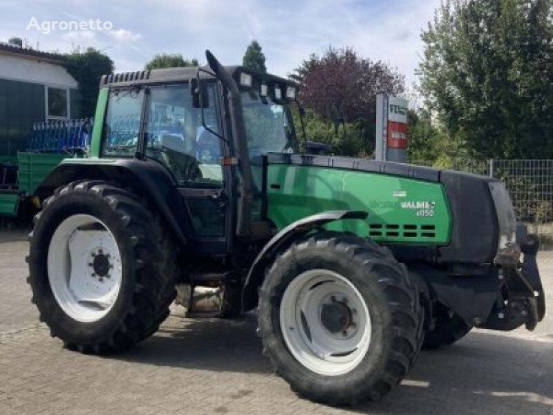 Valtra 8050 traktor točkaš