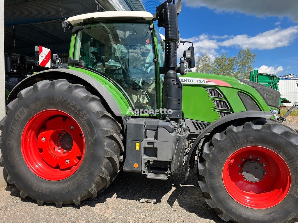 Fendt 724 Vario S4 ProfiPlus traktor točkaš