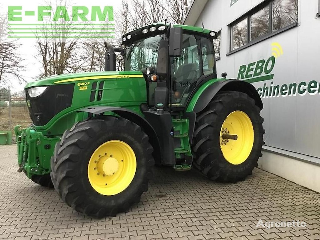 John Deere 6250r traktor točkaš