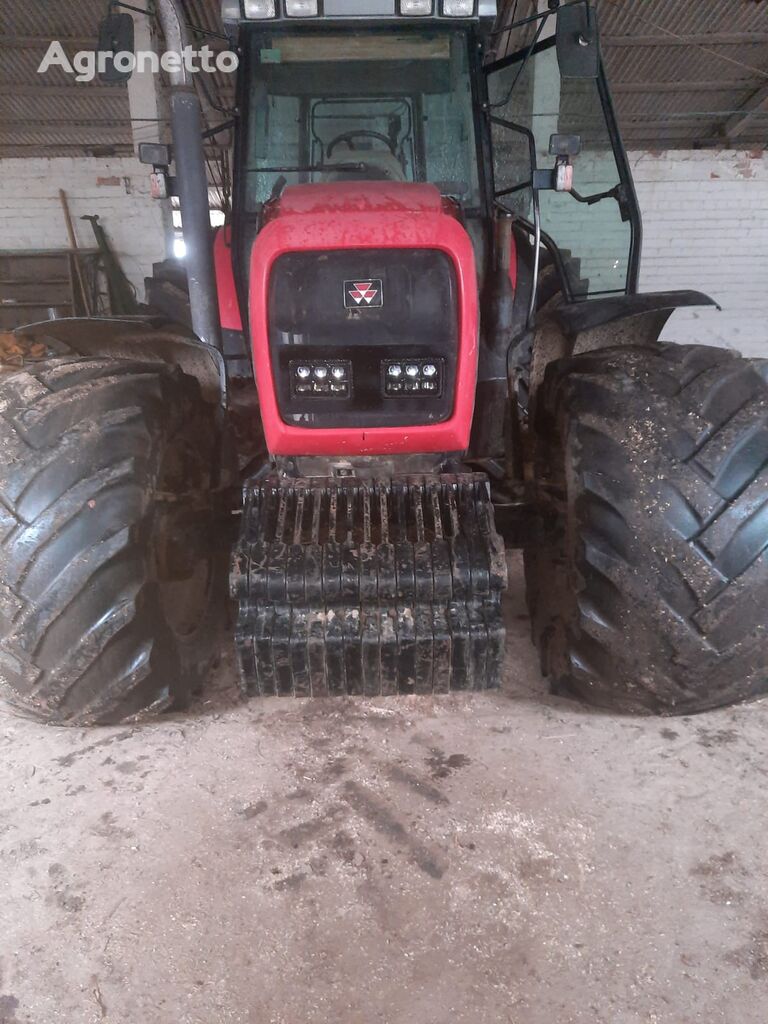 Massey Ferguson 8250 traktor točkaš