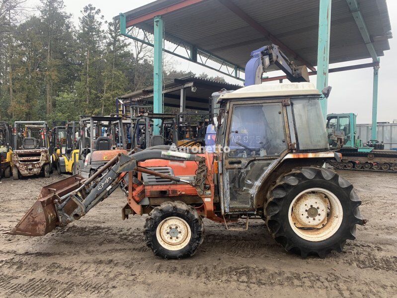 Kubota TRACTOR(Kubota) traktor točkaš