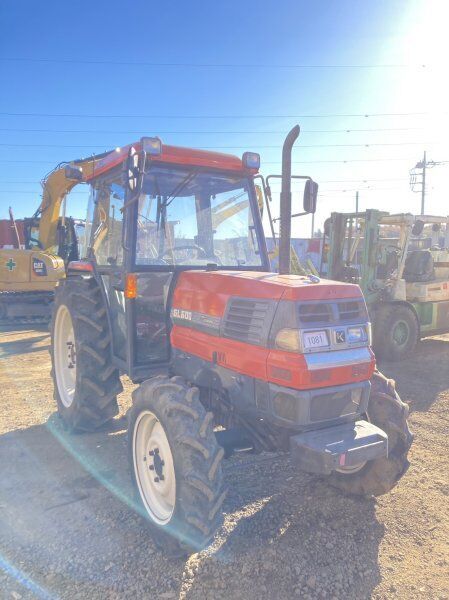 Kubota TRACTOR(Kubota) traktor točkaš