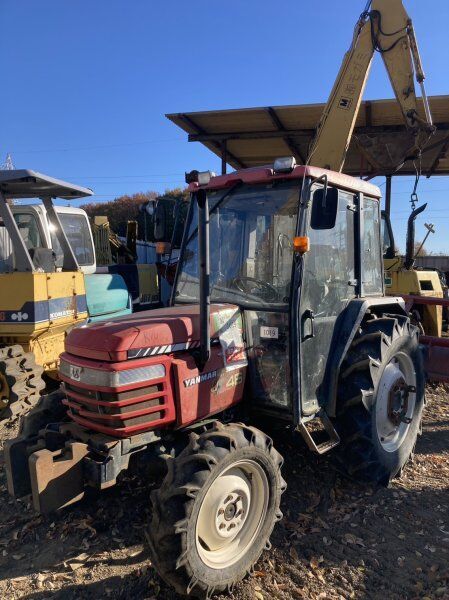 Yanmar TRACTOR(Yanmar) traktor točkaš