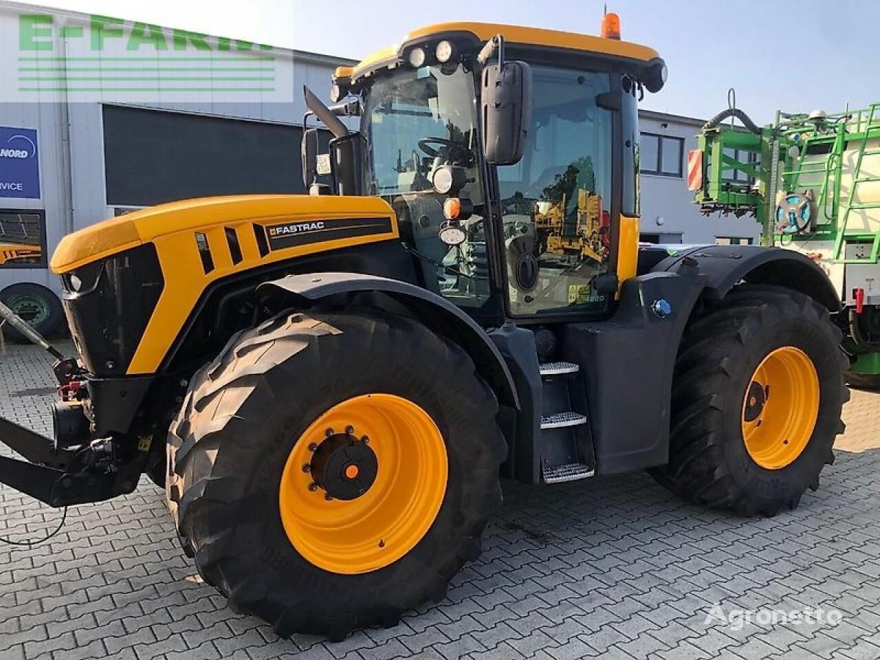 JCB 4220 traktor točkaš