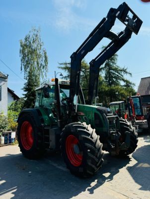 Fendt 718 VARIO TMS traktor točkaš