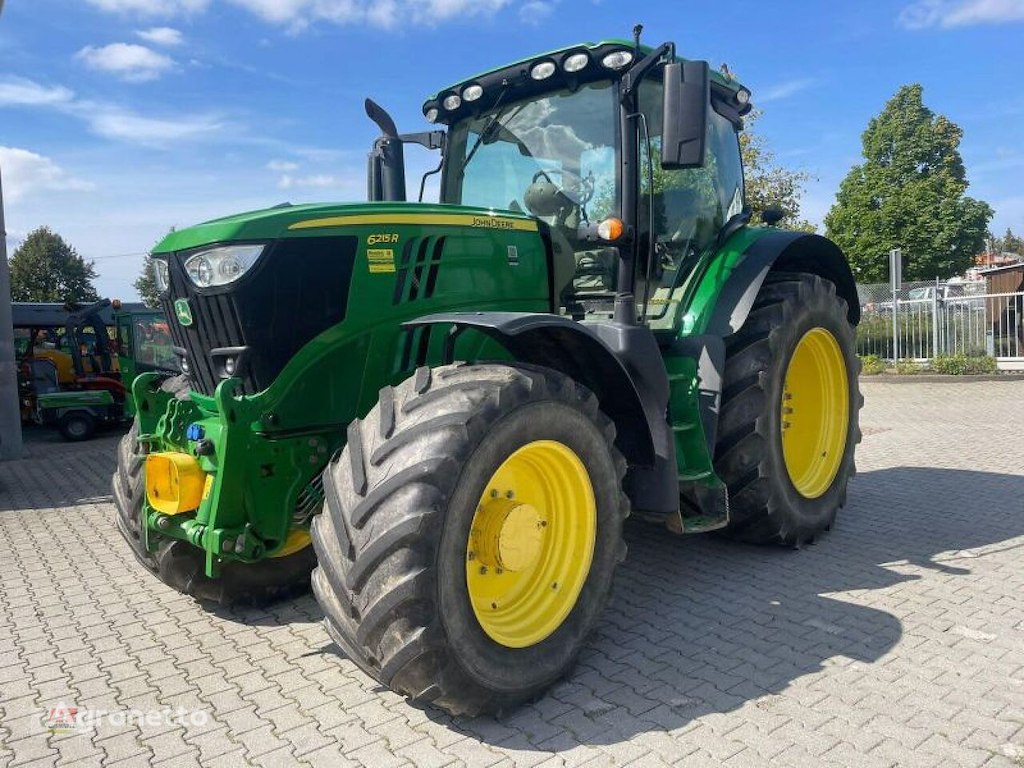 John Deere 6215R traktor točkaš